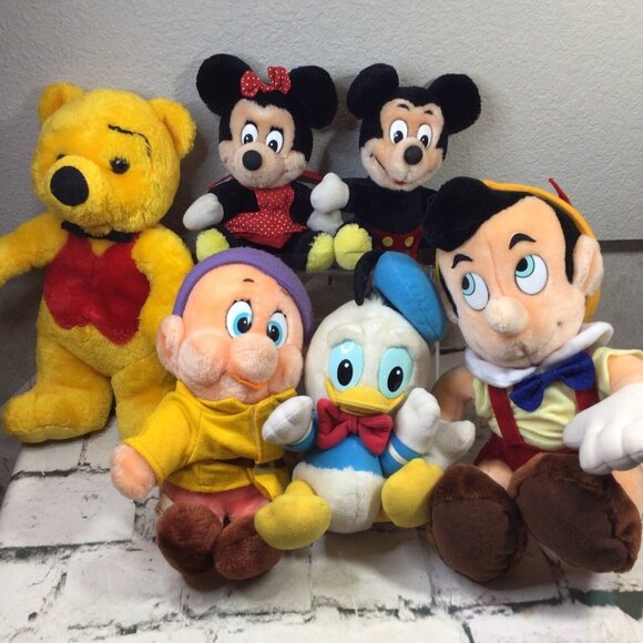 Toys | Disney Vintage Stuffed Animal Plush Lot Of 6 Characters Pooh ...
